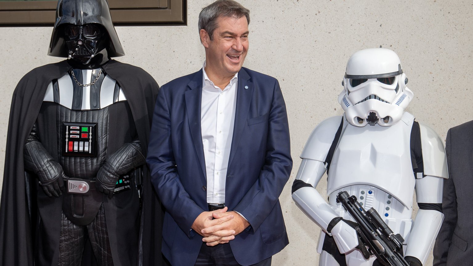 Gif de grosse bite hey guys, it s Smoke, so remorseful I