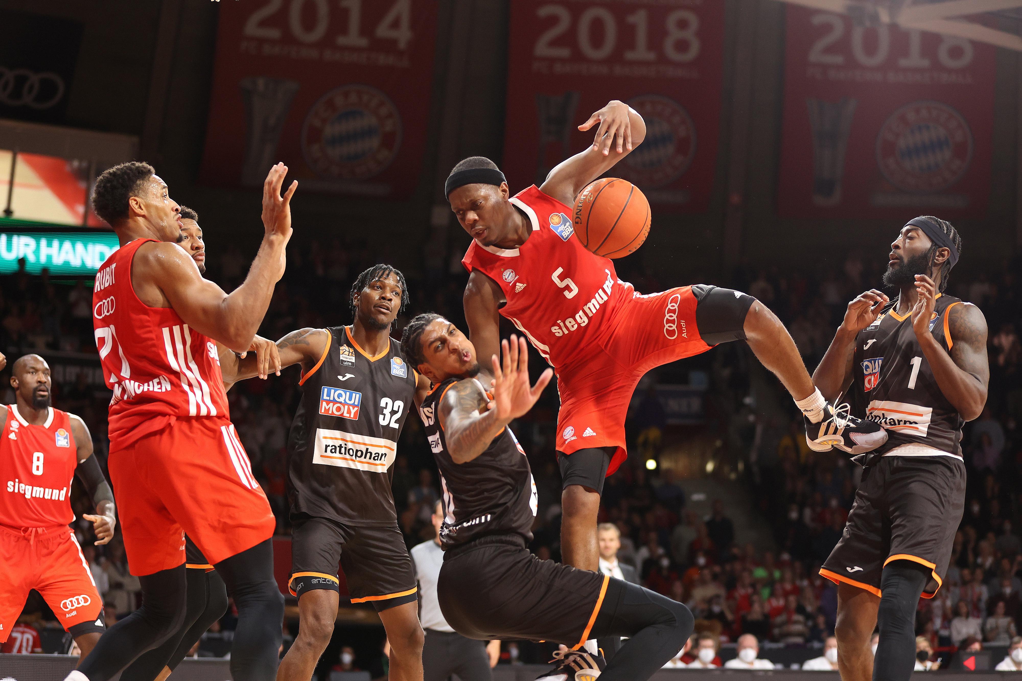 FC Bayern startet mit Heimsieg in neue Basketball-Saison | BR24