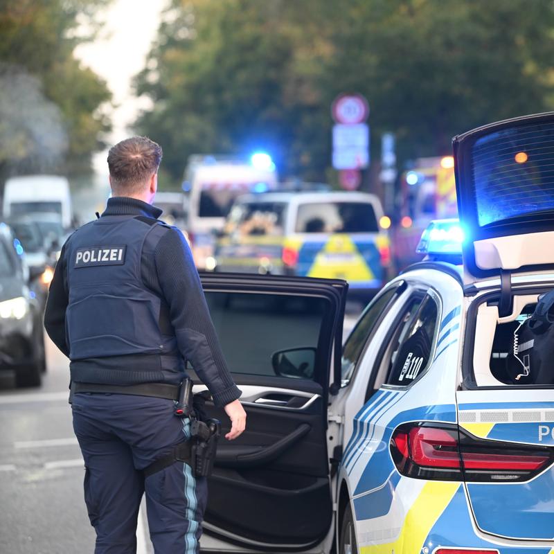 Münchner Oktoberfest bleibt wegen Bombendrohung geschlossen - BR24 Thema des Tages | BR Podcast