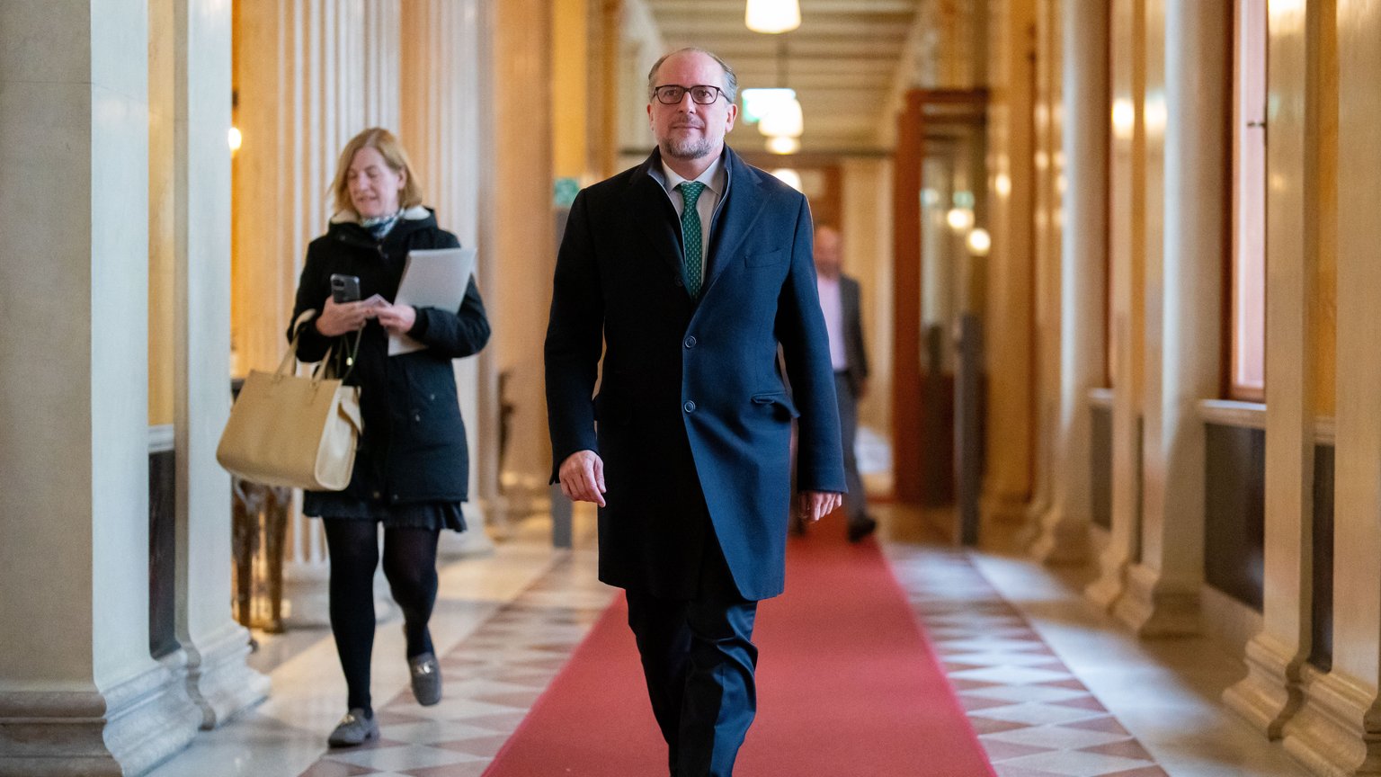 Alexander Schallenberg wird Österreichs Übergangskanzler | BR24