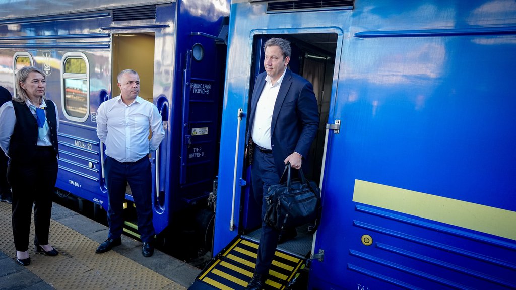 IGeL-Monitor: Hyaluron-Spritzen in Knie und Hüfte nutzlos | BR24