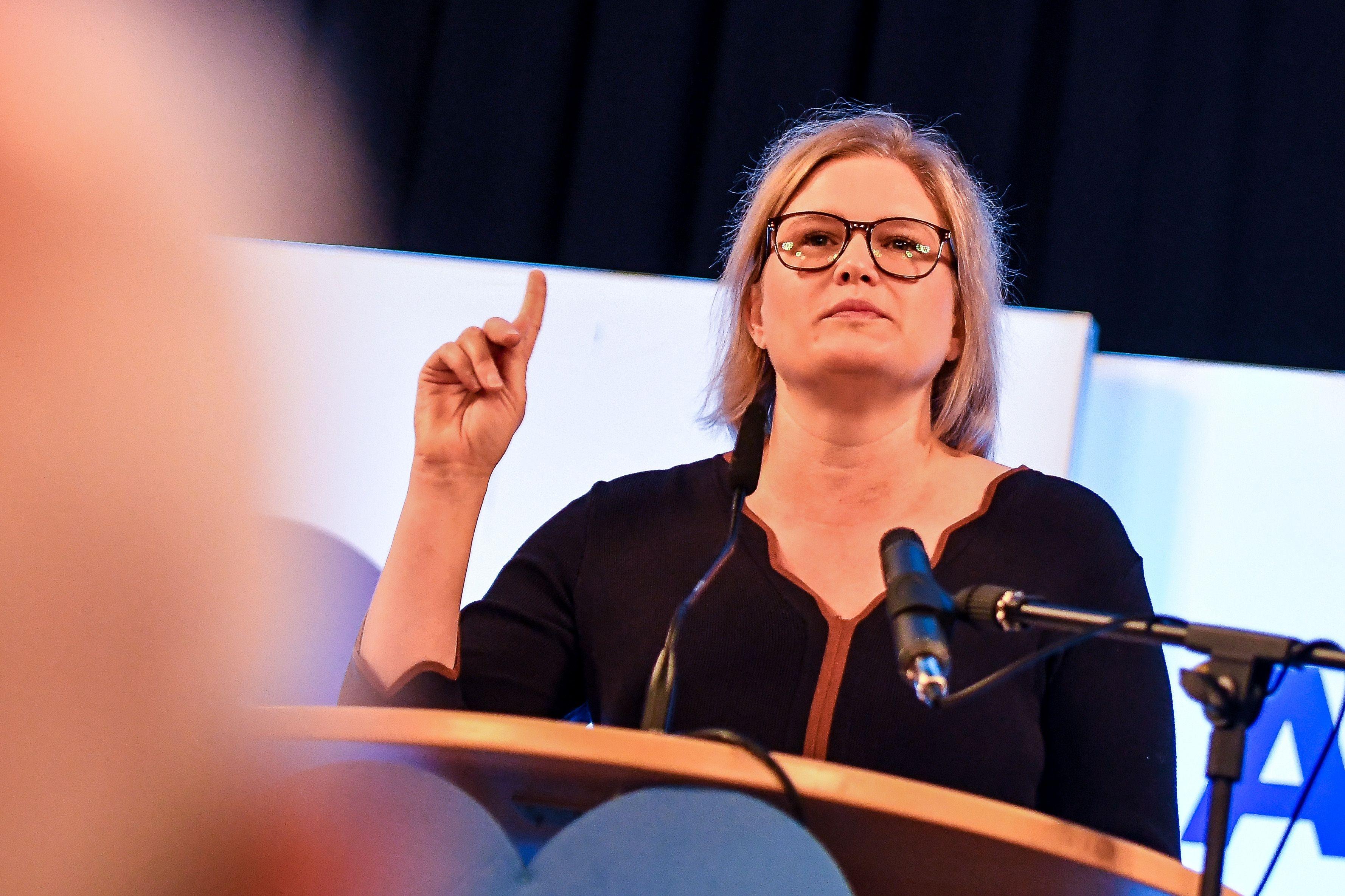 In eigener Sache: AfD-Angriff auf kritische Berichterstattung | BR24