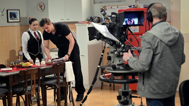 Bavaria Film wird aufgespalten: "Komplexität frisst Kreativität" | BR24