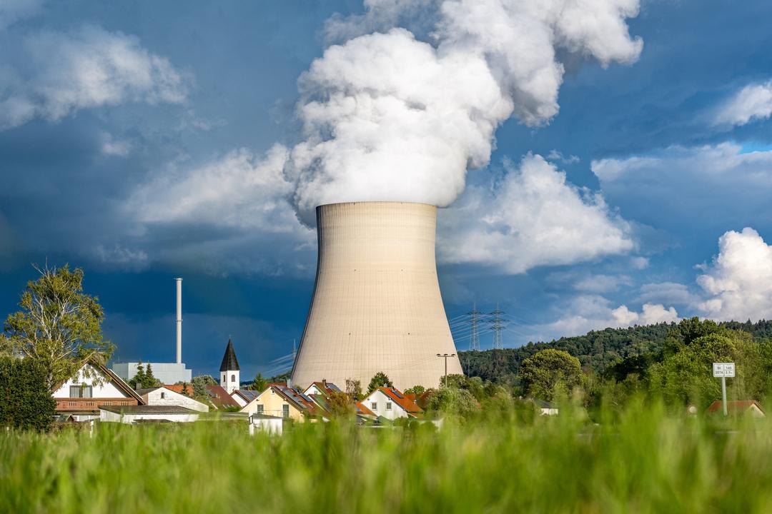 After a leak in the Isar 2 nuclear power plant: reserve operation is ...