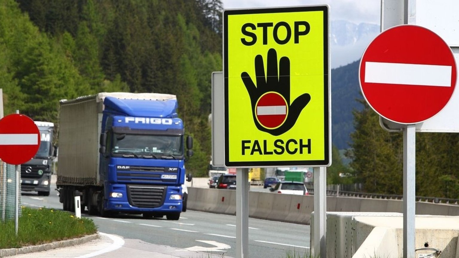 Brenner-Autobahn: Lueg-Brücke sorgt für Staus und Ärger | BR24