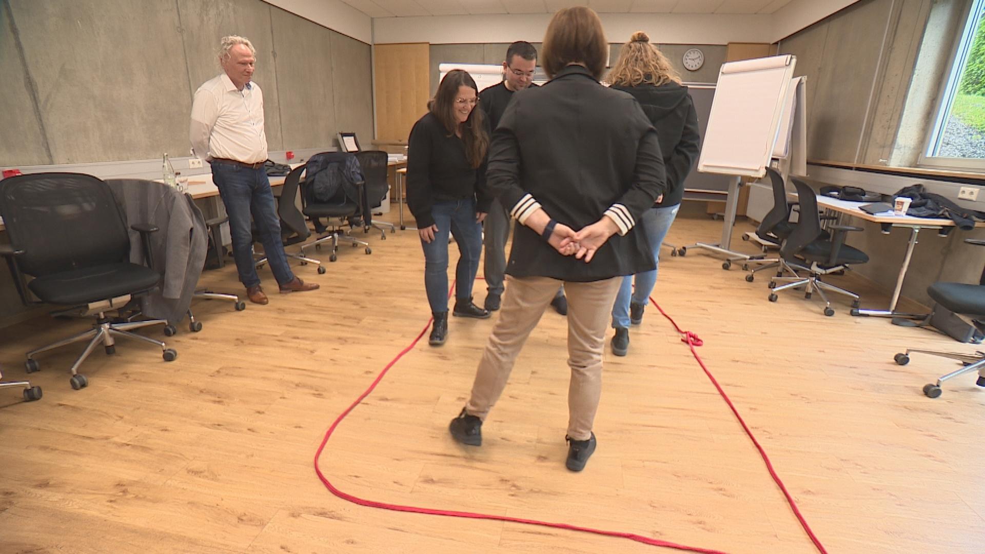 "Feelgood-Manager": IHK Schweinfurt bietet Zusatz-Qualifikation | BR24