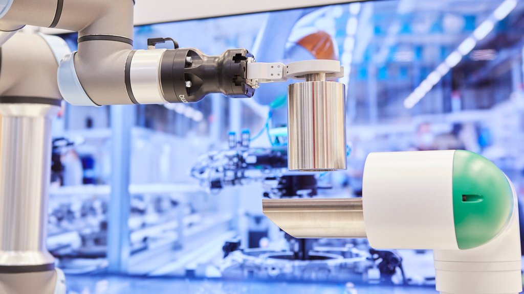 Robotik, Digitalisierung, KI: Trends auf der Automatica 2023 | BR24
