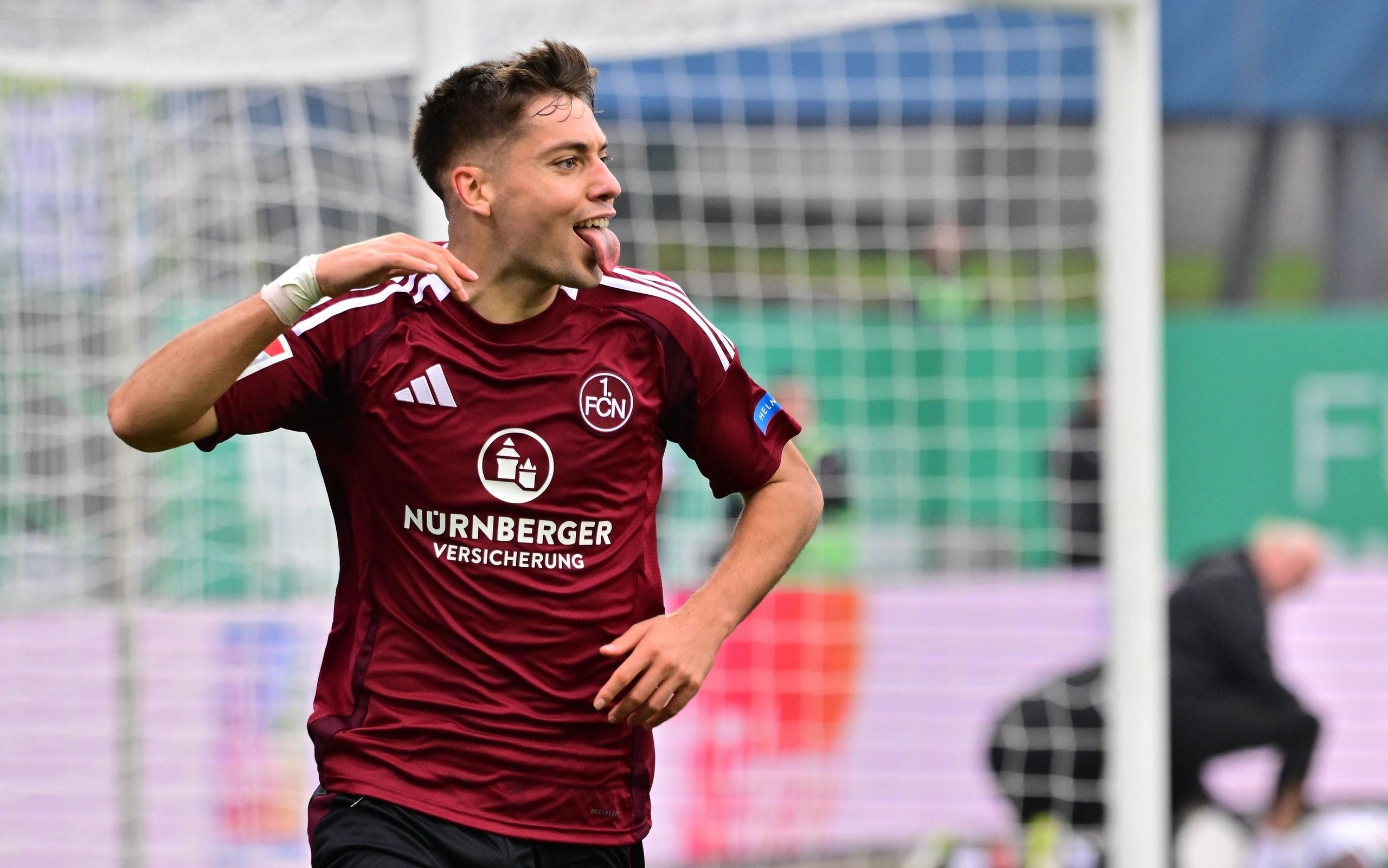 1. FC Nürnberg zerlegt Greuther Fürth im Frankenderby | BR24