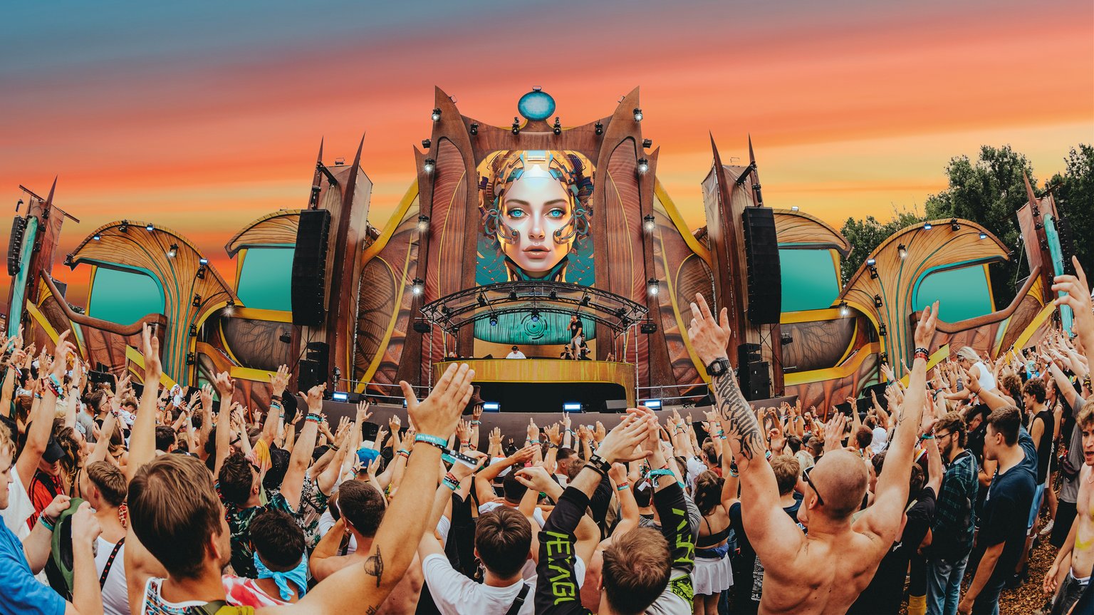 Open Beatz: Elektrofestival mit Supermarkt und Fitnessstudio | BR24