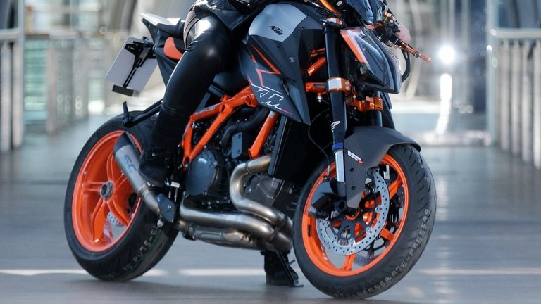 KTM-Pleite: Auszahlung von Insolvenz-Entgelt ab Mitte Januar | BR24