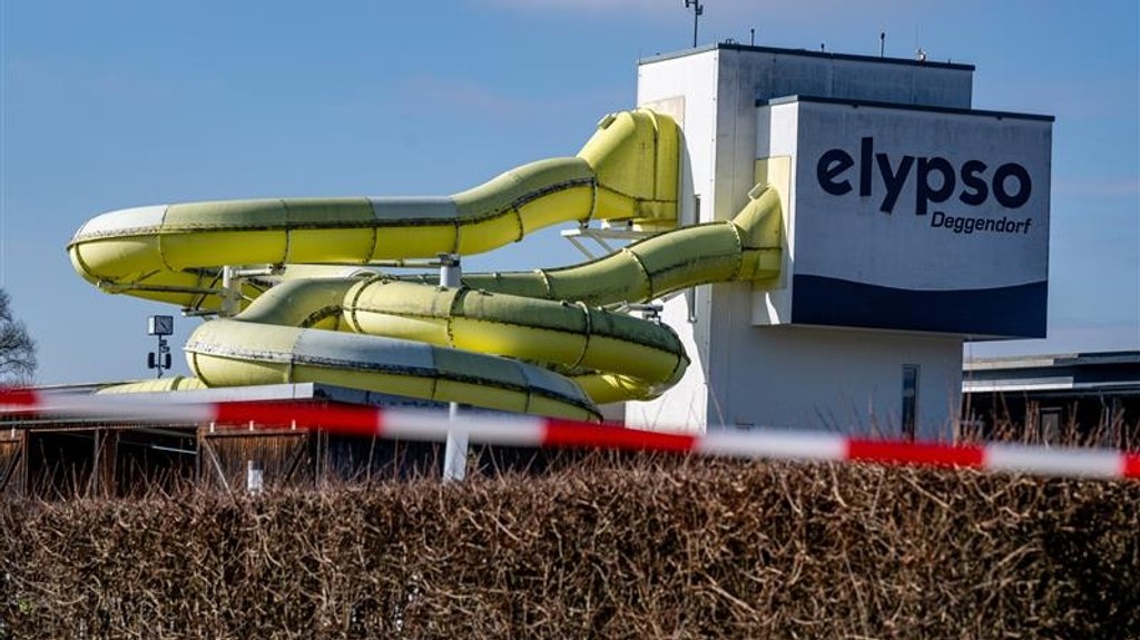 Großeinsatz in Deggendorf: Gasaustritt im Erlebnisbad "Elypso" | BR24
