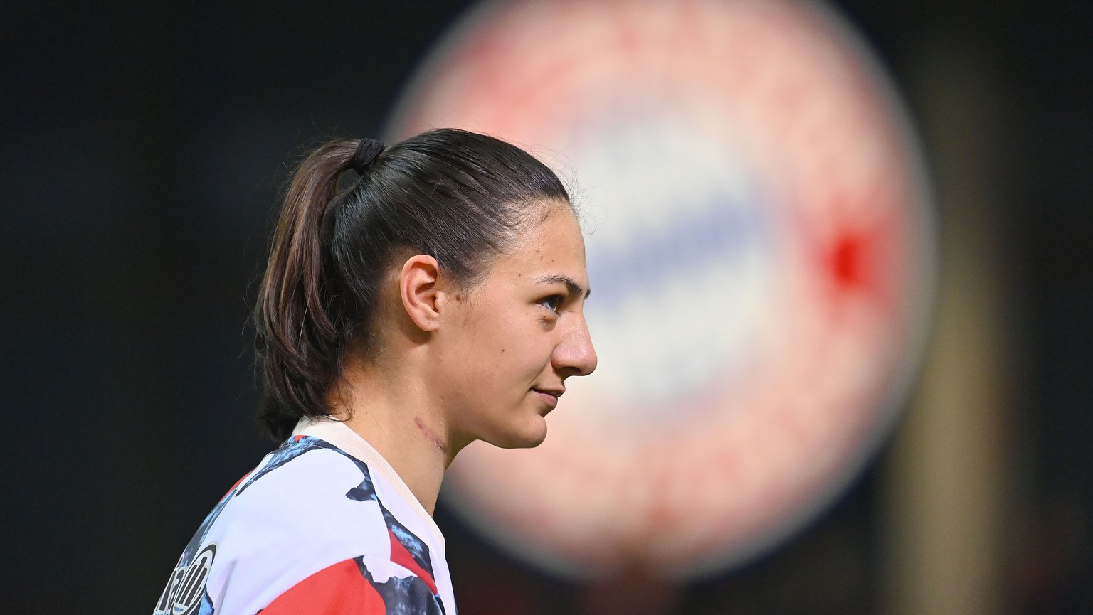 Frauen-Nationalmannschaft: FC Bayerns Gwinn neue DFB-Kapitänin | BR24