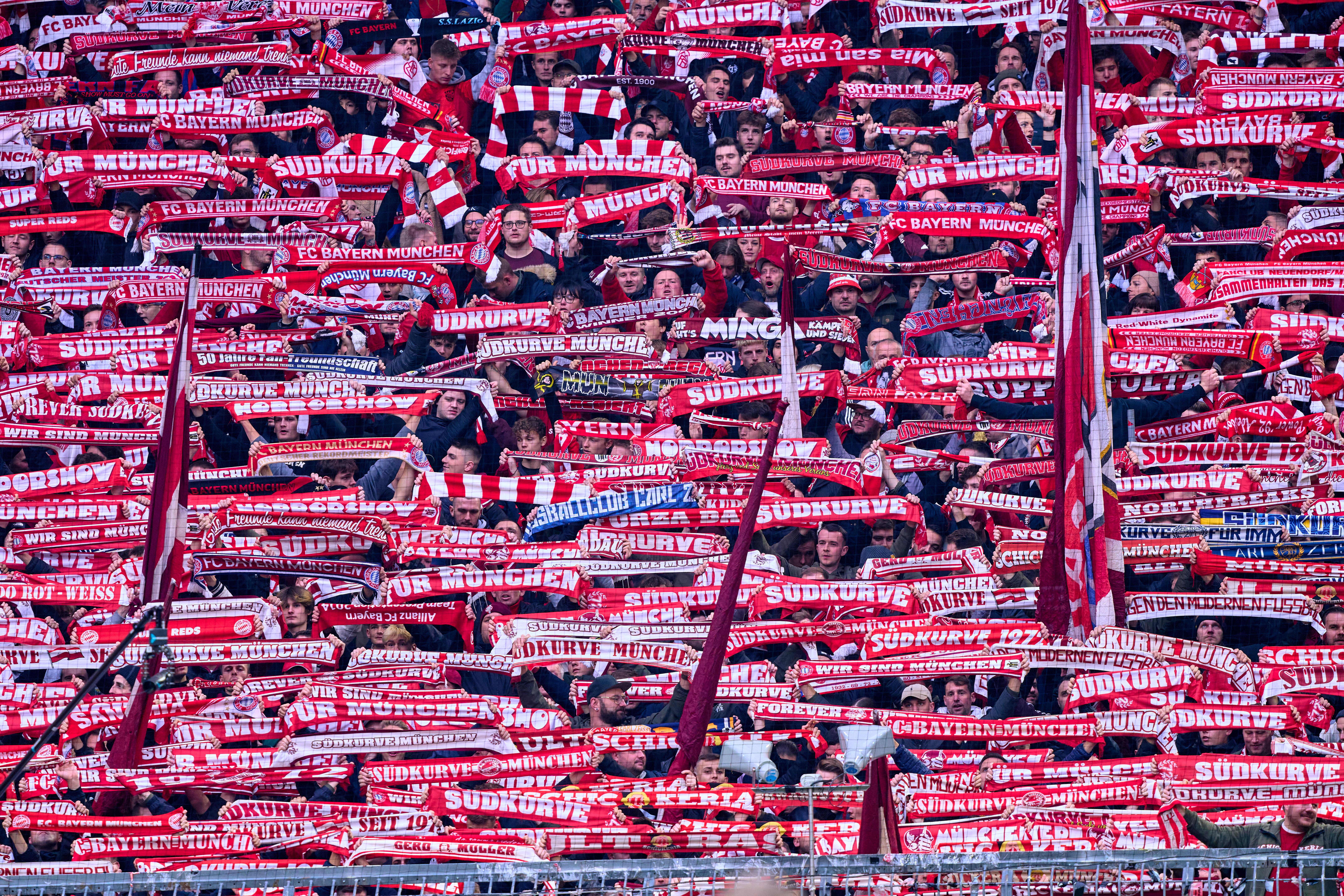 Zu teuer? FC-Bayern-Fans stornieren Champions-League-Tickets | BR24