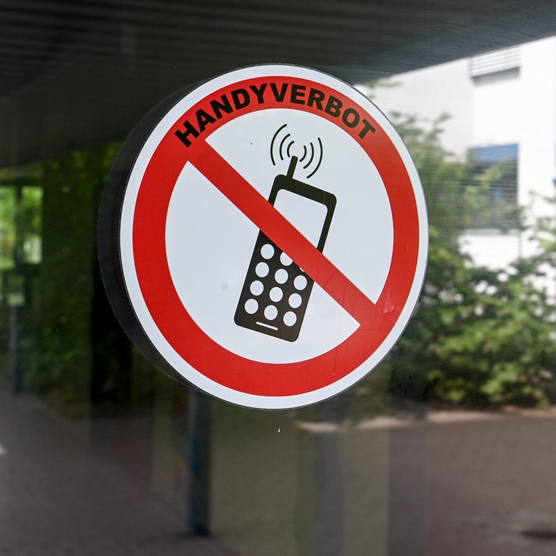Augsburger Studie: Das bringt ein Smartphone-Verbot an Schulen | BR24