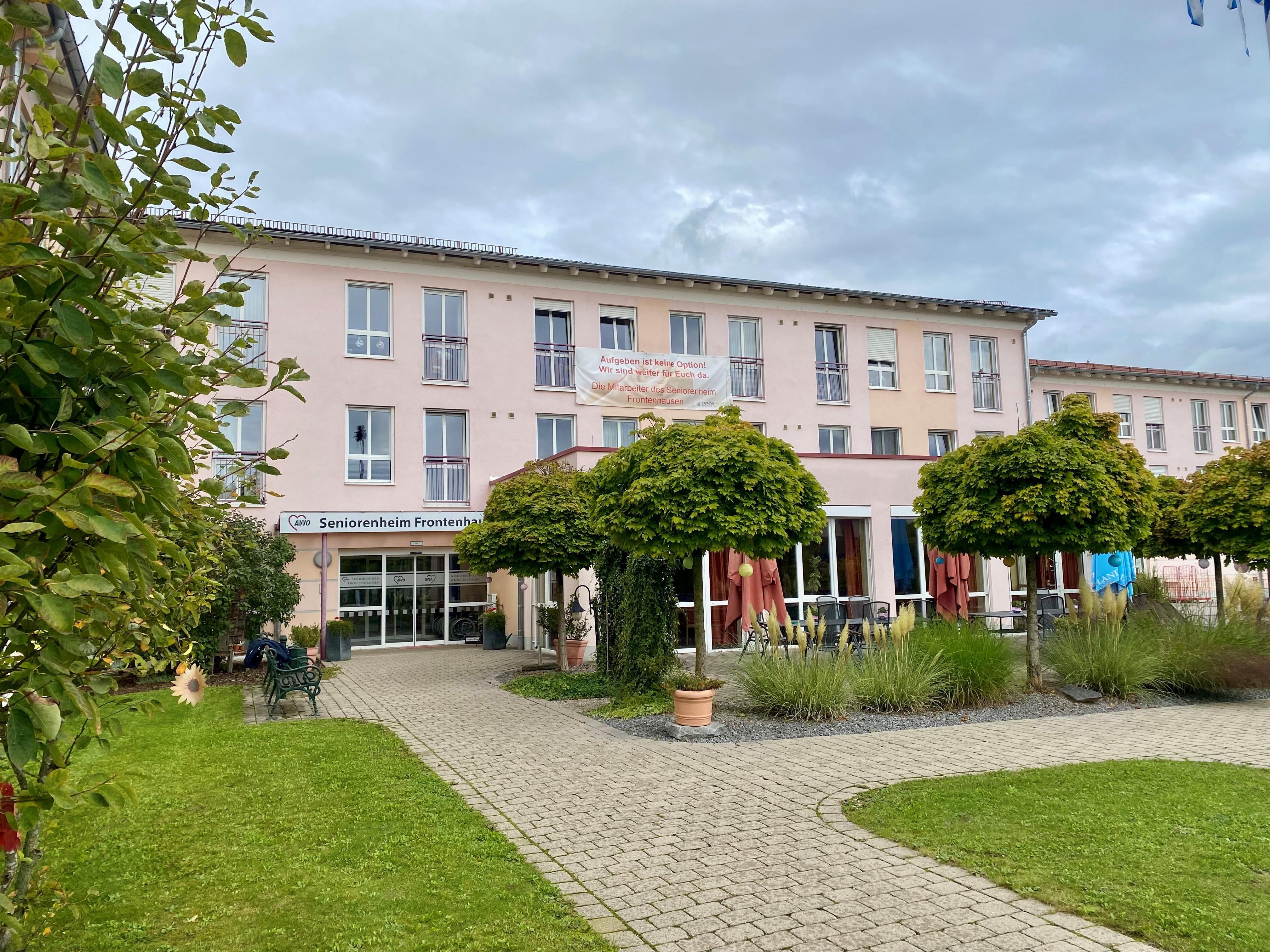 Seniorenheim vor Insolvenz gerettet – Bewohner erleichtert | BR24