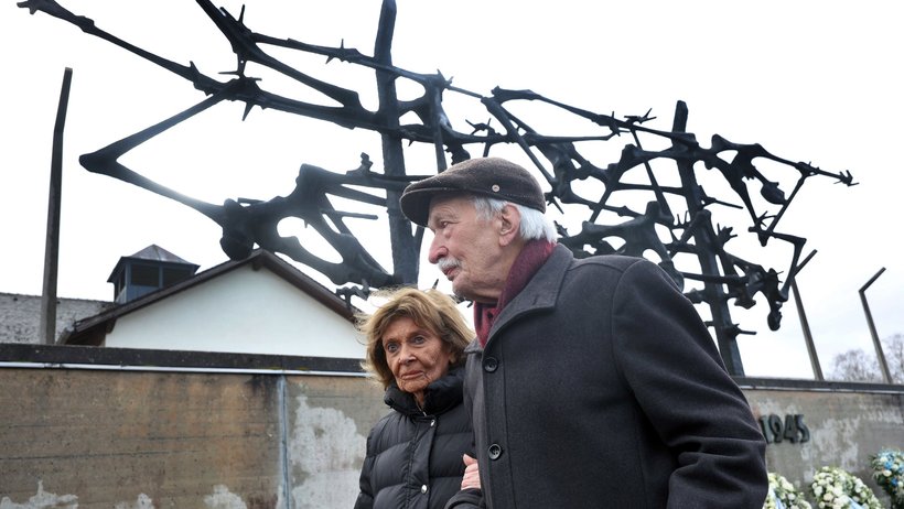 80 Jahre nach der Befreiung: Holocaust-Gedenken in Dachau | BR24
