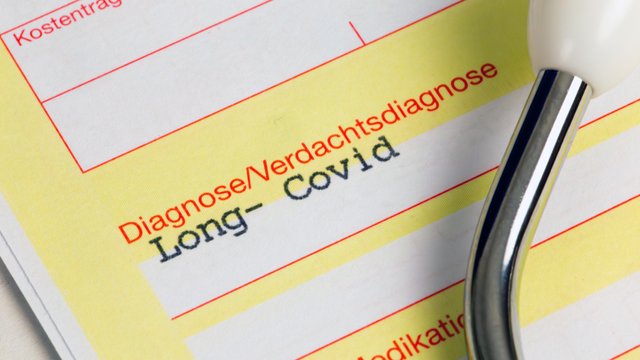 Corona-Nasenspray: Nasaler Impfstoff kann Übertragung stoppen | BR24