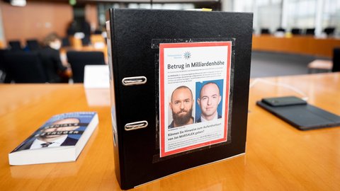 Wirecard-Prozess: Von "Mr. Superpower" und "Mr. Teflon" | BR24