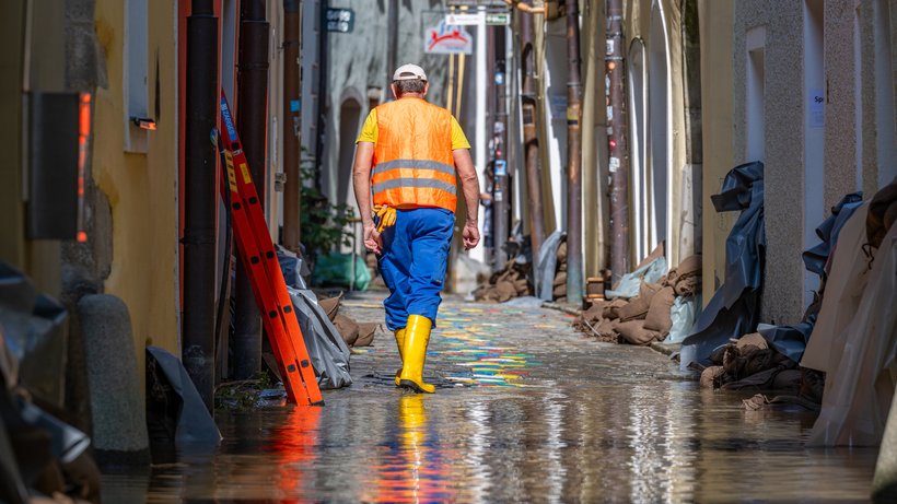 Hochwasser in Bayern: Lage in Passau spitzt sich zu | BR24