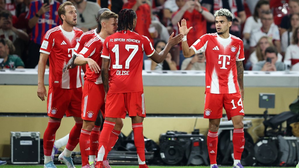 Olise, Kane und Díaz: Neues Traum-Trio zum Bundesligastart? | BR24