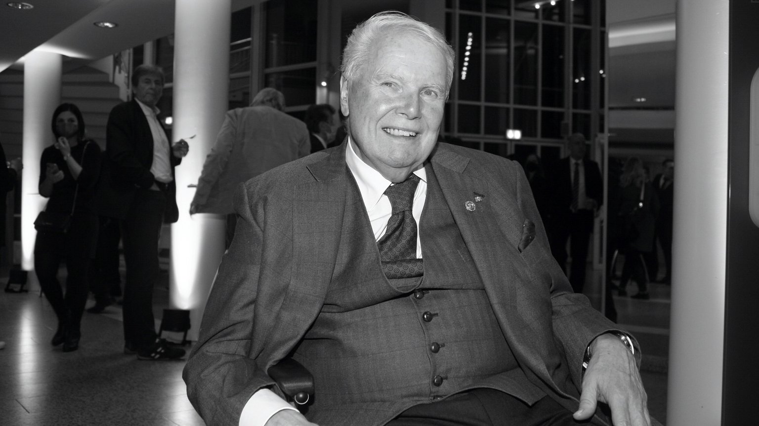 Prinz Andreas von Sachsen-Coburg und Gotha gestorben | BR24