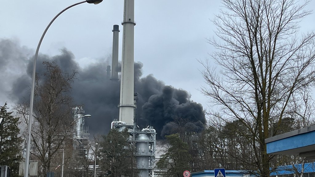 Brand bei Bayernoil in Neustadt an der Donau - vier Verletzte | BR24