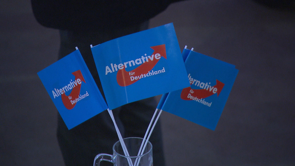 Landesparteitag In Greding Afd Peilt Einzug In Den Landtag An Br24