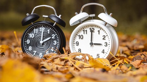 Winterzeit 2024: Wann ist die Zeitumstellung im Herbst? | BR24