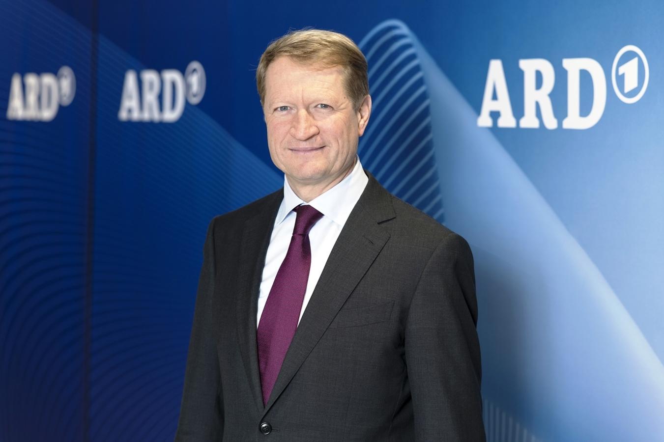 ARD-Intendant begrüßt Schweizer Urteil zu Rundfunkgebühren | BR24