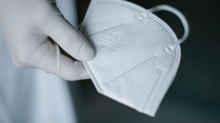 Corona: Masken ab 1. März fast nirgends mehr Pflicht | BR24