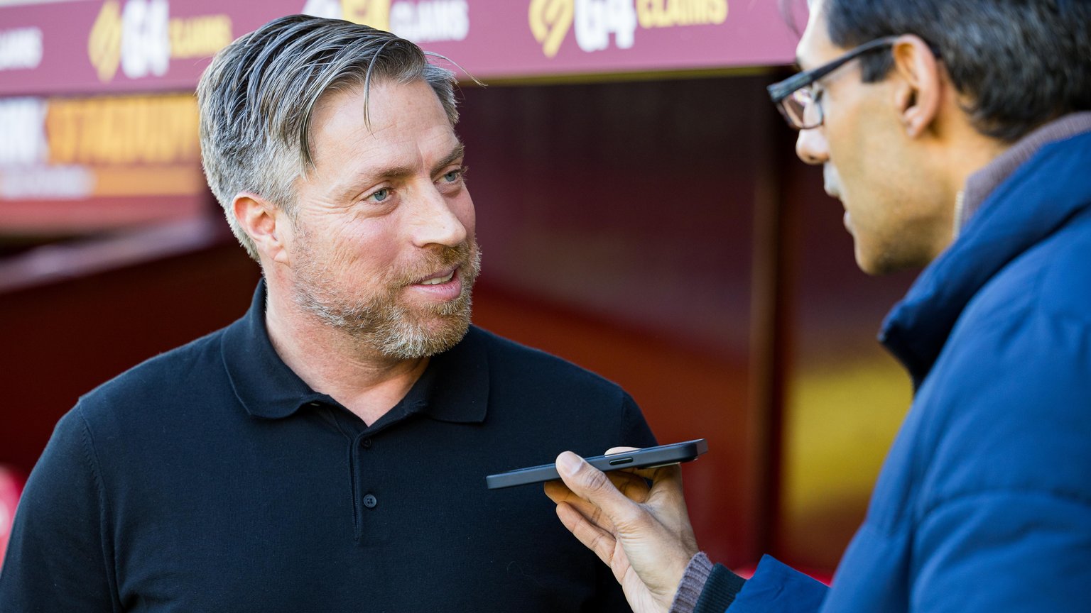 Nach Zweitliga-Abstieg: Michael Wimmer neuer Regensburg-Coach | BR24