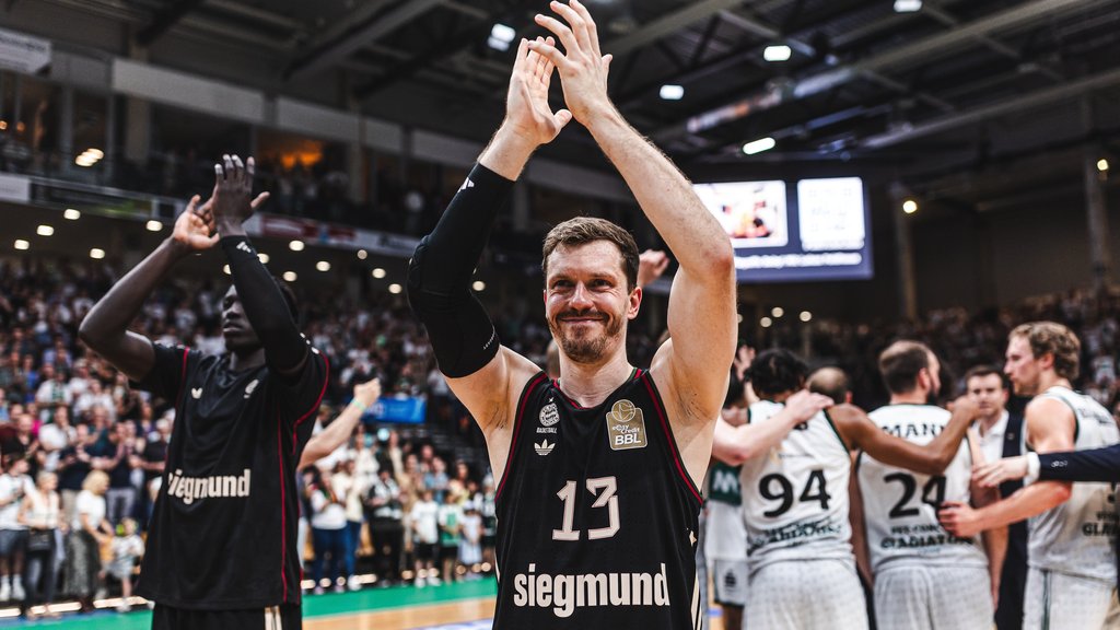 Basketball-Play-offs: Bayern und Bamberg sweepen ins Halbfinale | BR24