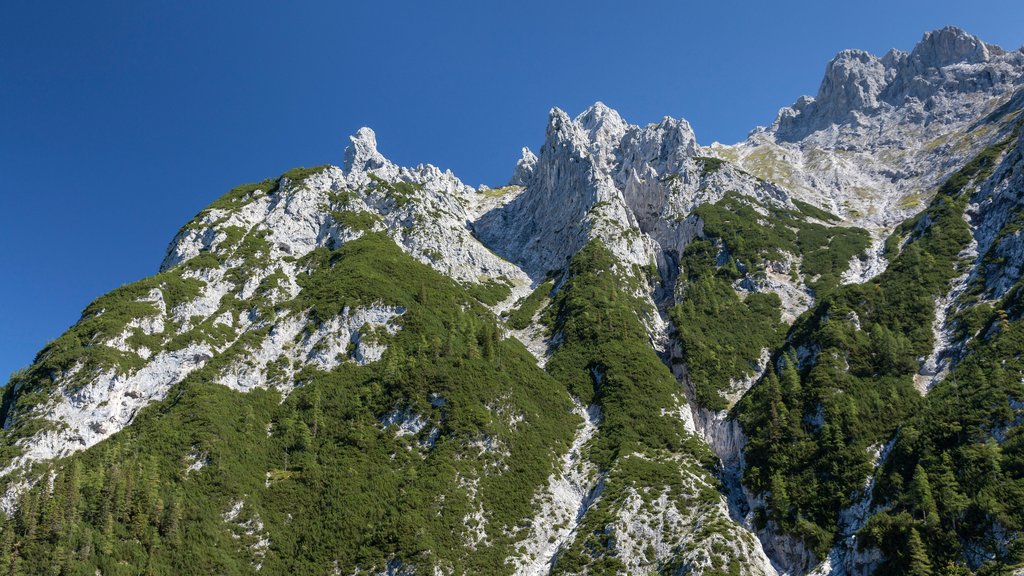 Im Karwendel: Kletterer stürzt rund 130 Meter in den Tod | BR24
