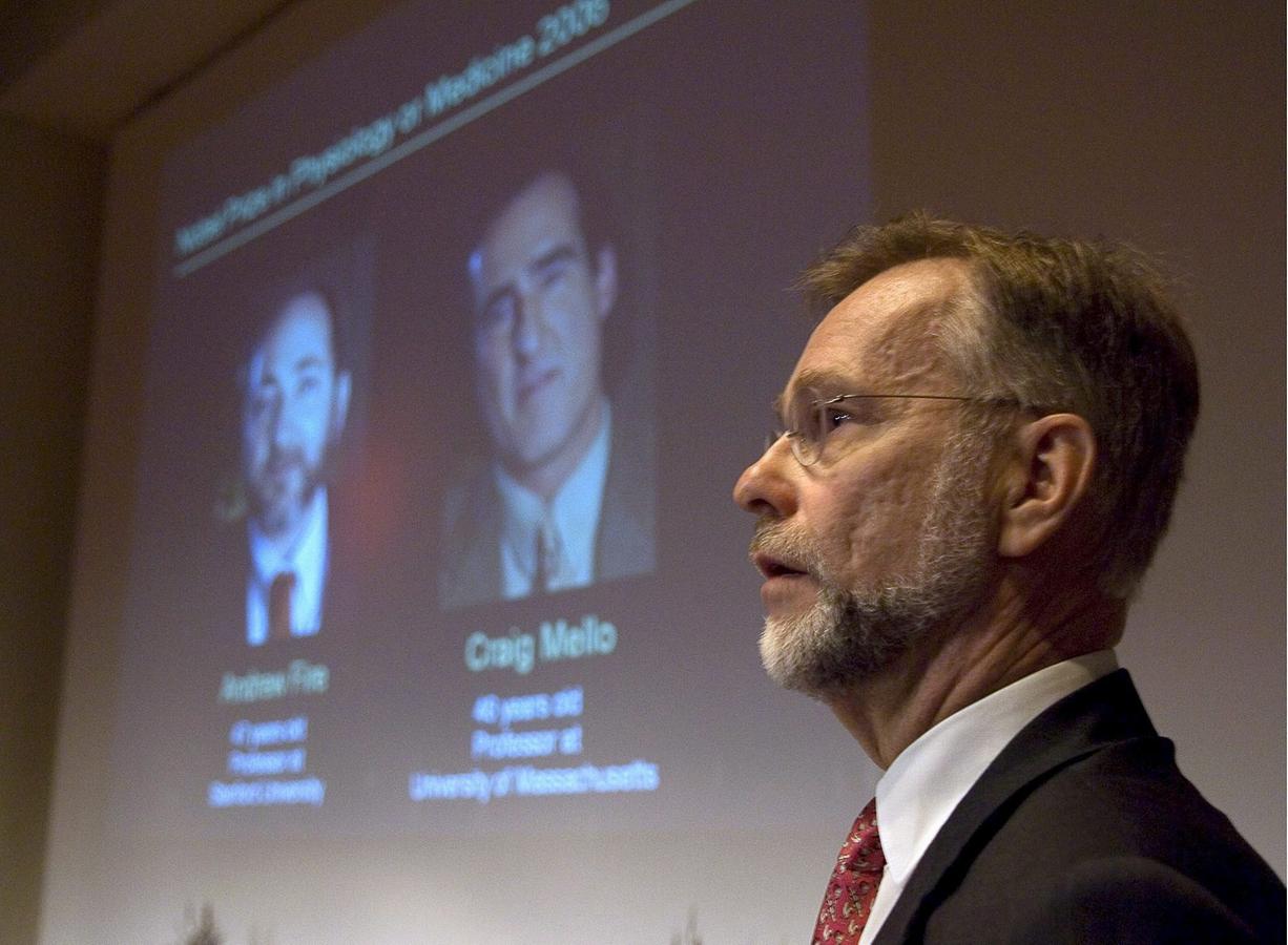 O-Ton B5: Göran Hansson verkündet Chemie-Nobelpreisträger | BR24