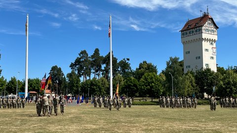 Neuer Chef der US-Armee in Bayern: General Tillis übernimmt | BR24