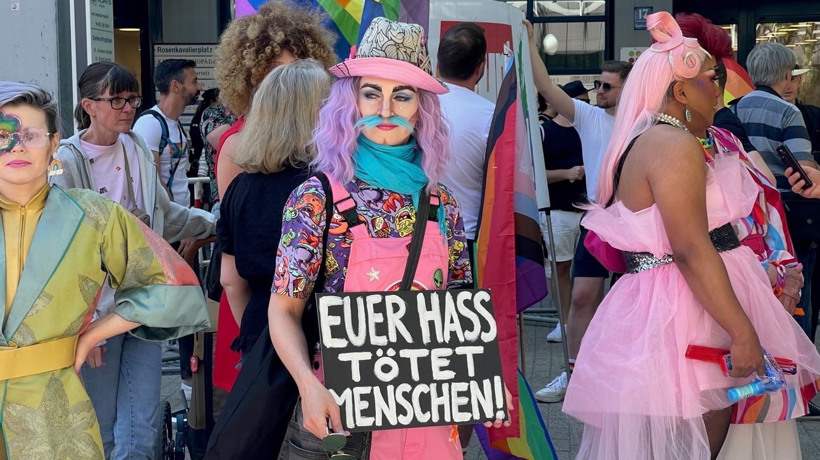 Drag Lesung Für Kinder 500 Menschen Für Ein Buntes München Br24