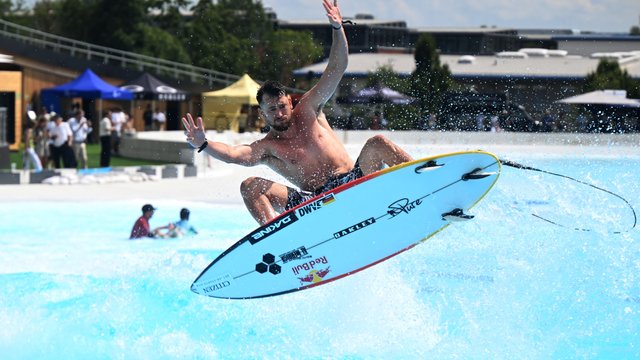 Olympia-Surfer gleich Deutsche Meister? So einfach wird's nicht | BR24