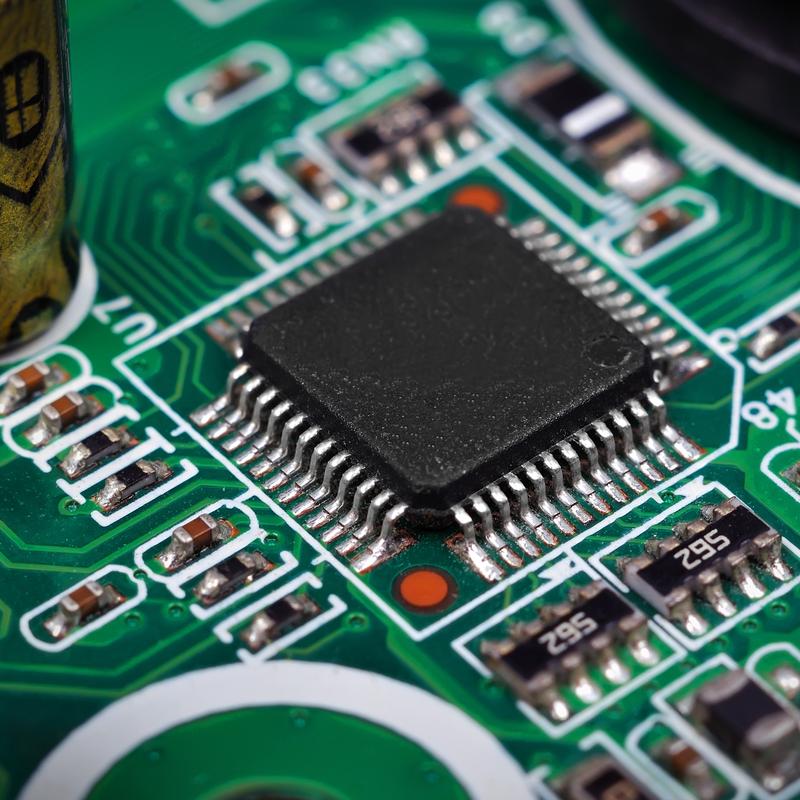 Mikrochips - Halbleiter als Global Player - radioWissen | BR Podcast Mikrochips - Halbleiter als Global Player - radioWissen | BR Podcast