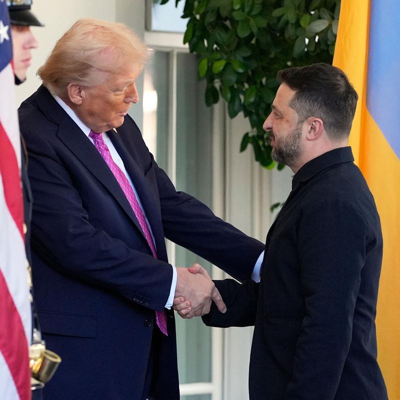 Trump Meets Zelenskyy in Florida Amidst Ukraine War & Putin Threats ...