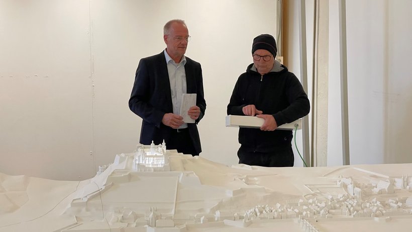 Würzburgs Barockpracht zum Anfassen: Neues Stadtmodell im Museum | BR24