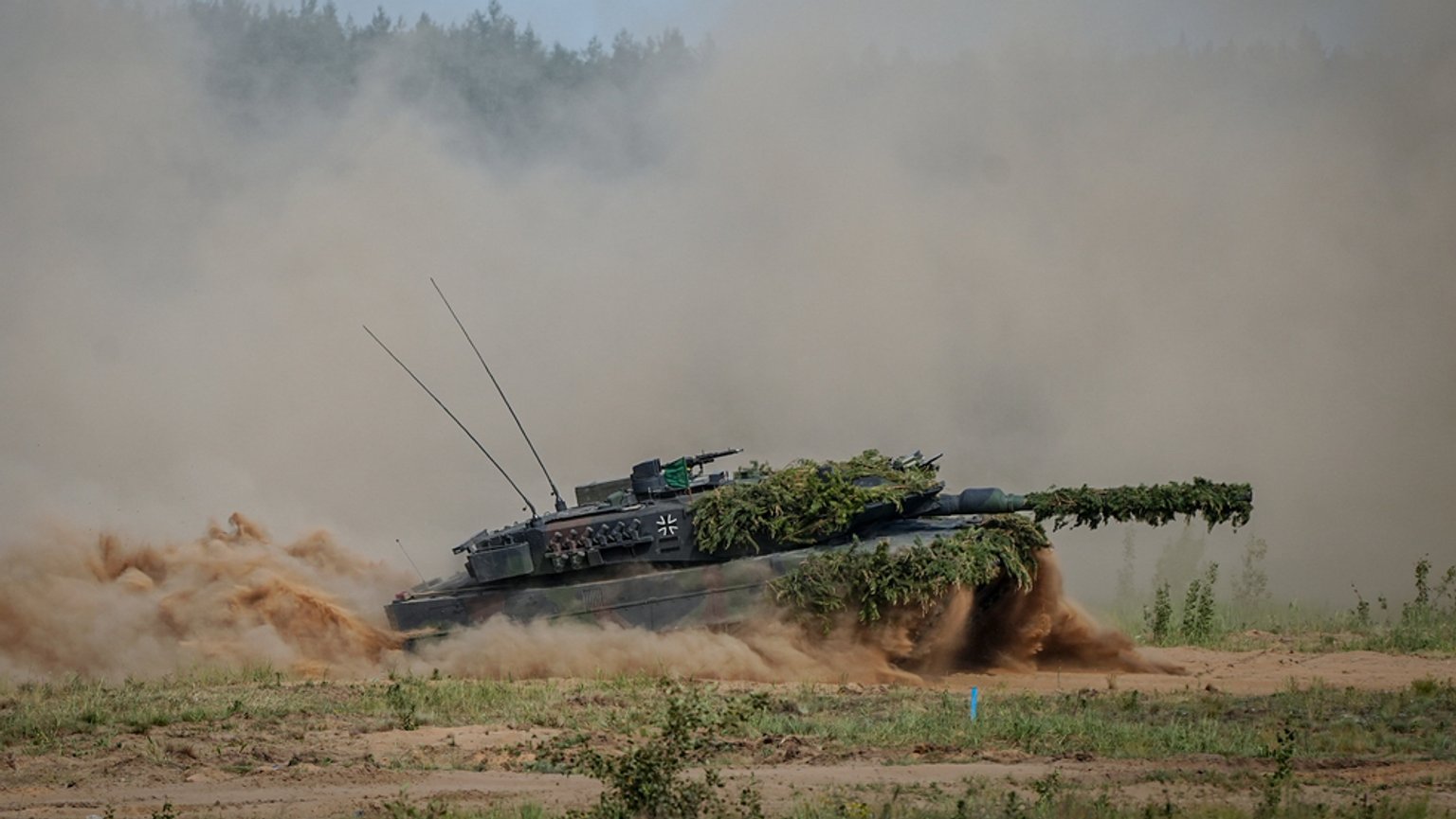 Ausbildung am Kampfpanzer: So erleben Soldaten den ersten Schuss | BR24