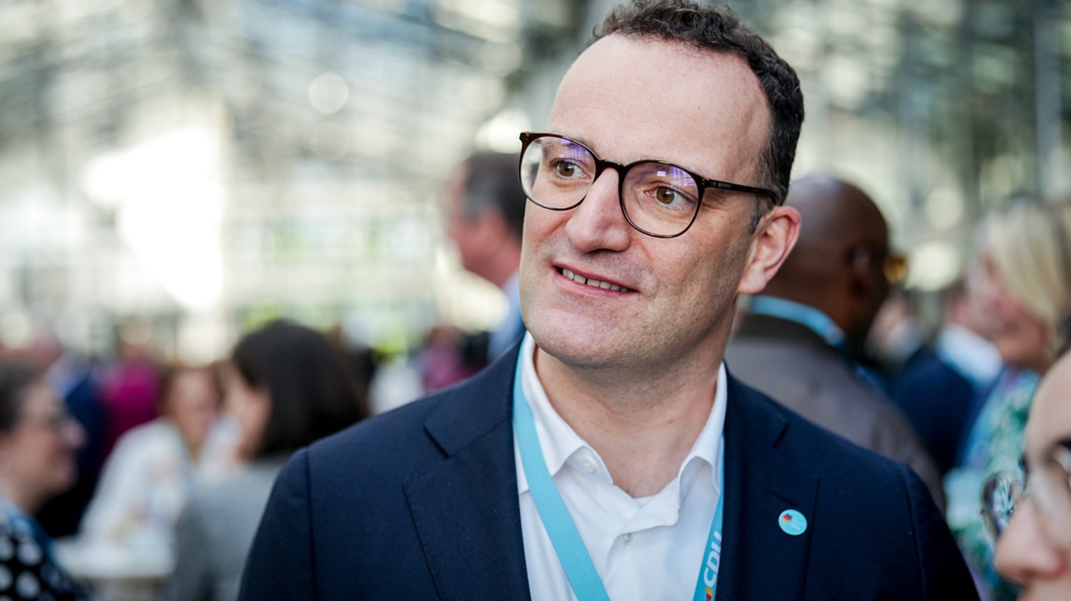 Unionsfraktion wählt Jens Spahn zum neuen Vorsitzenden | BR24